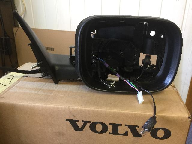 VOLVO XC90 DRIVERS SIDE WING MIRROR 2007-2015