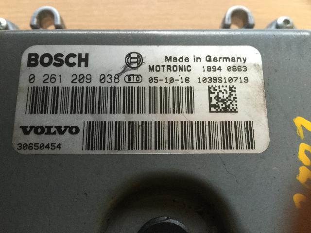 VOLVO V50 T5 ENGINE ECU 2004-2010