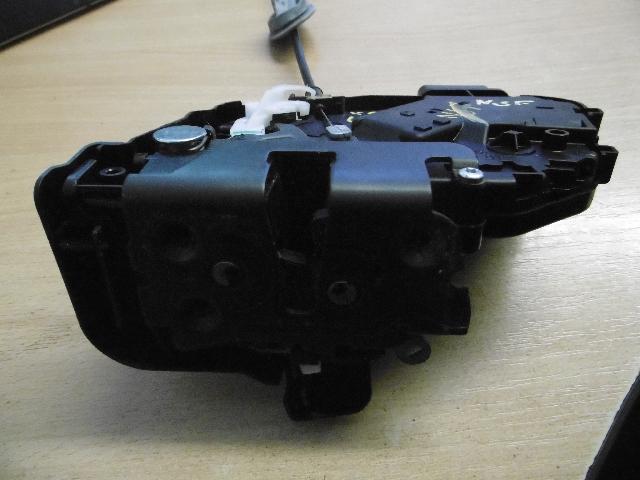 VOLVO XC60 DRIVERS DOOR LOCK MECHANISM 2009-2015
