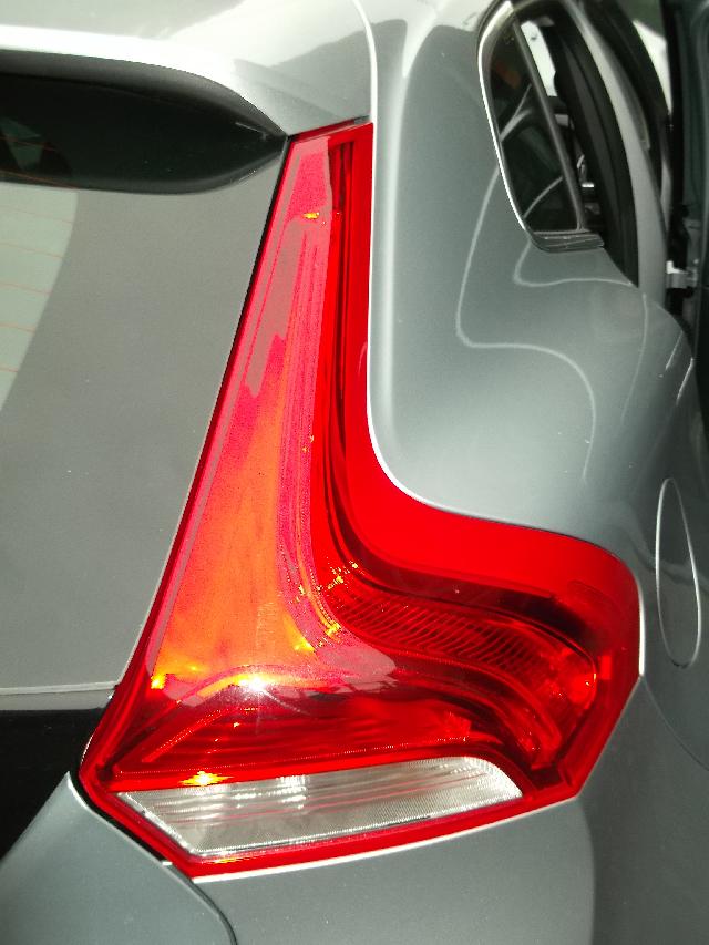 VOLVO V40 DRIVERS REAR LAMP 2012-2020