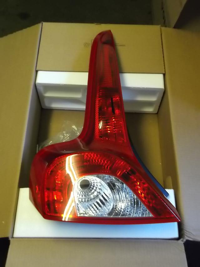 VOLVO C30 PASSENGER REAR LAMP 2006-2013