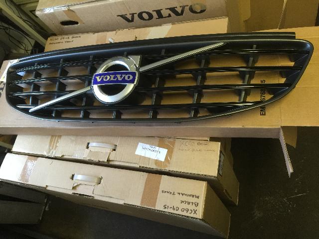 VOLVO XC60 FRONT GRILL 2014-2017