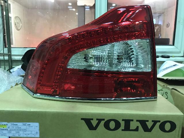 VOLVO S80 PASSENGER REAR LAMP 2012-2016