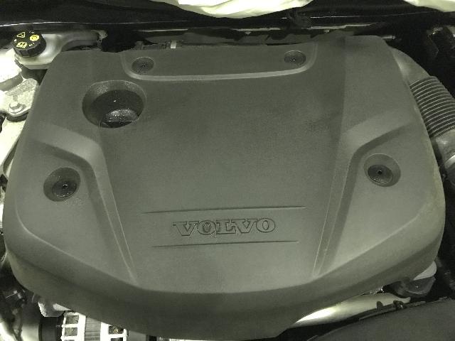 VOLVO V40 2.0 D2 D3 D4 ENGINE COVER 2015-2020 ONLY