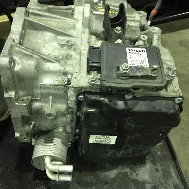 VOLVO V40 D4 8 SPEED AUTO GEARBOX 2015-2020