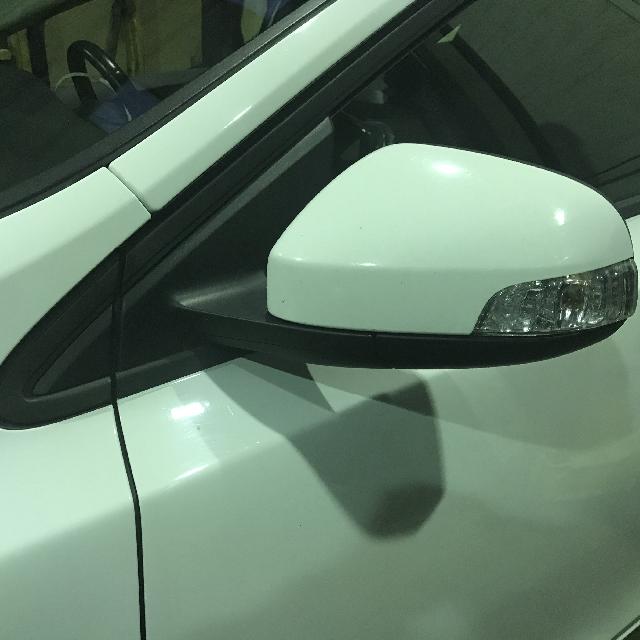 VOLVO V40 PASSENGER WING MIRROR 2012-2016 WHITE