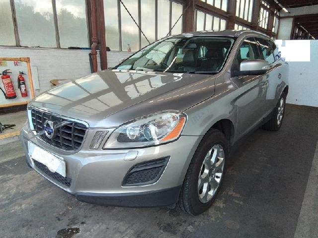 VOLVO XC60 PASSENGER SIDE FRONT WING 2009-2017