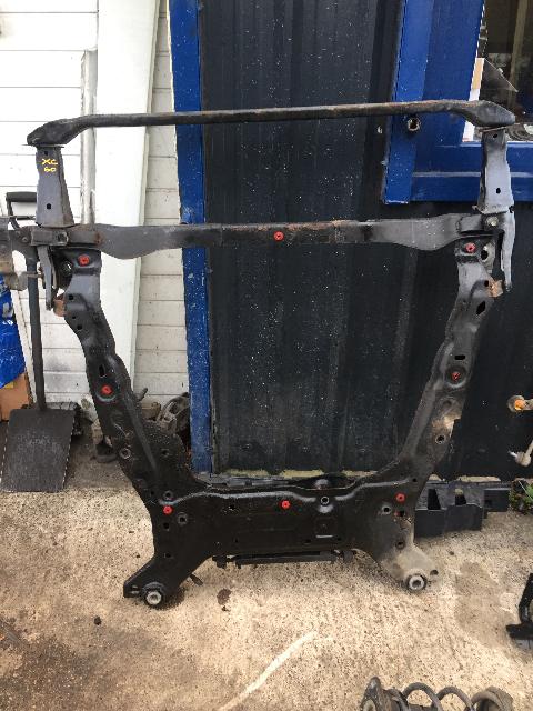 VOLVO XC70 ENGINE SUBFRAME 2008-2016