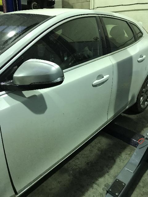 VOLVO V40 PASSENGER FRONT DOOR 2012-2020