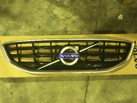 VOLVO V40 R DESIGN BUMPER GRILL 2014-2018
