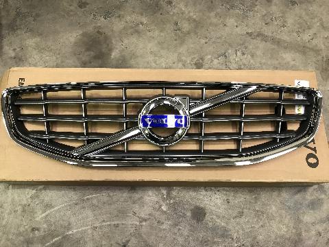 VOLVO V60 BUMPER GRILL 2009-2014 ONLY